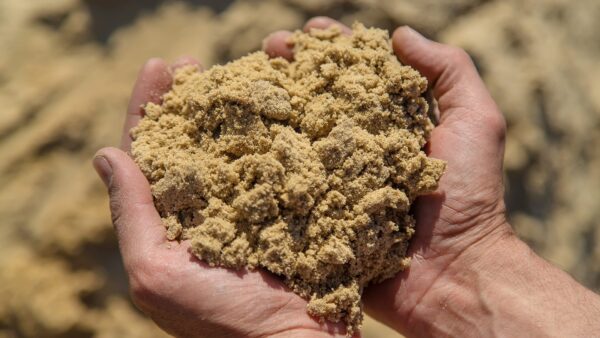 Dirt cheap "Sand Battery" is the next big thing in batteries! Bringing ...